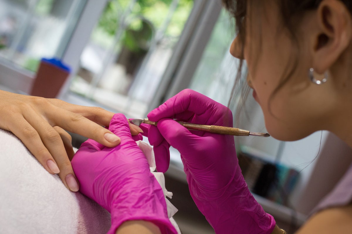 Handen/ Hands / HANDVERZORGING / BEHANDELINGEN | Beleza Beauty entrum