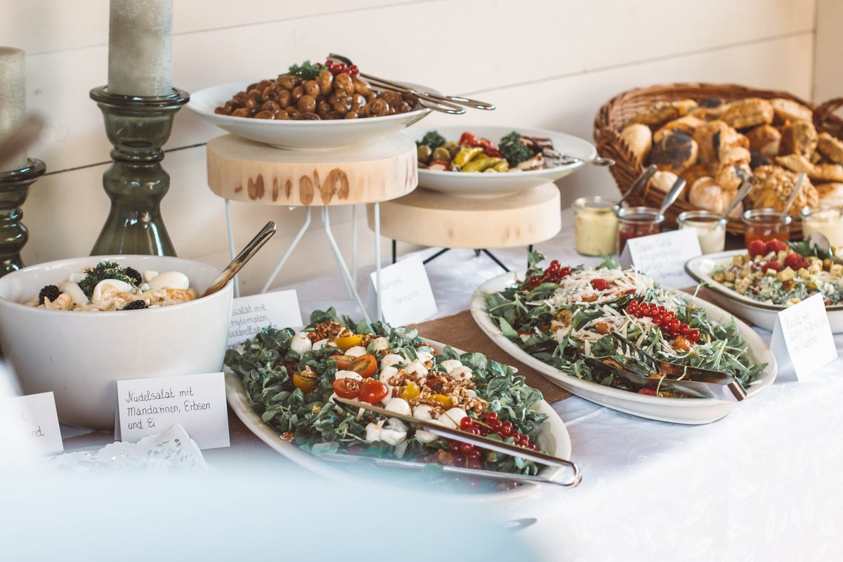Warm buffet / Kerst- en eindejaarmenu's 2025-2026 | Traiteur Mange-tout